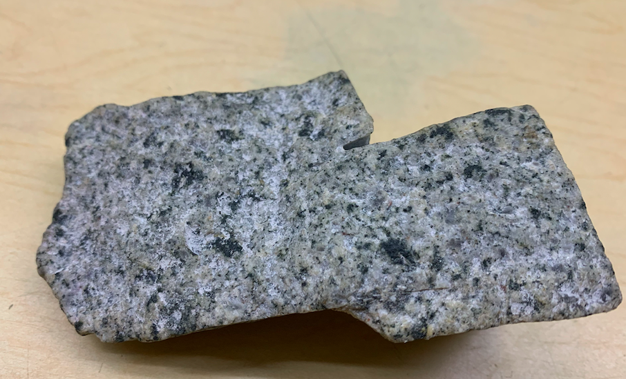 Solved Look at the following hand samples. Do they appear | Chegg.com