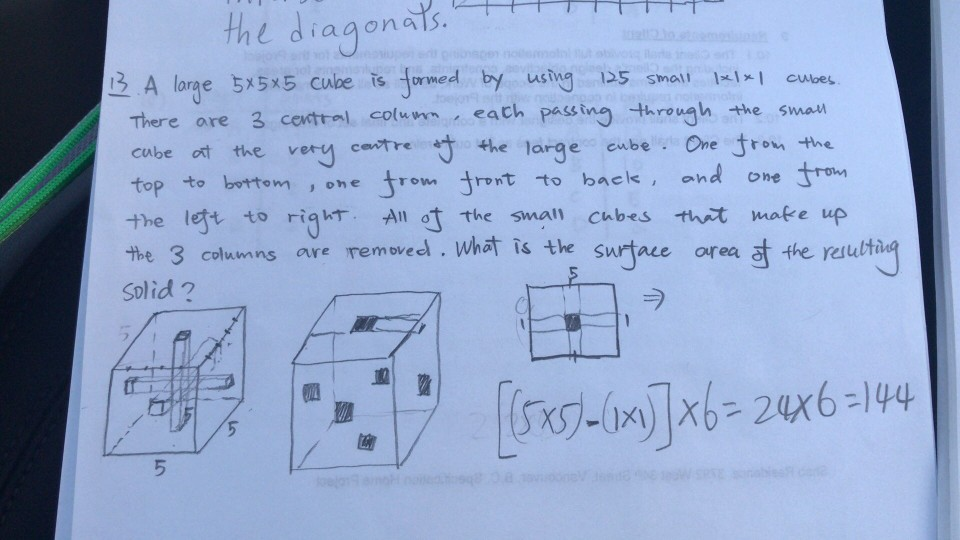Solved U nYHHHHHH the diagonats. 3. A large 5x5x5 cube is | Chegg.com