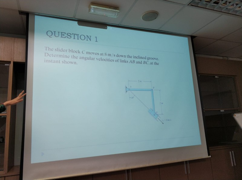 Solved QUESTION 2 The shaper mechanism is designed to give a | Chegg.com
