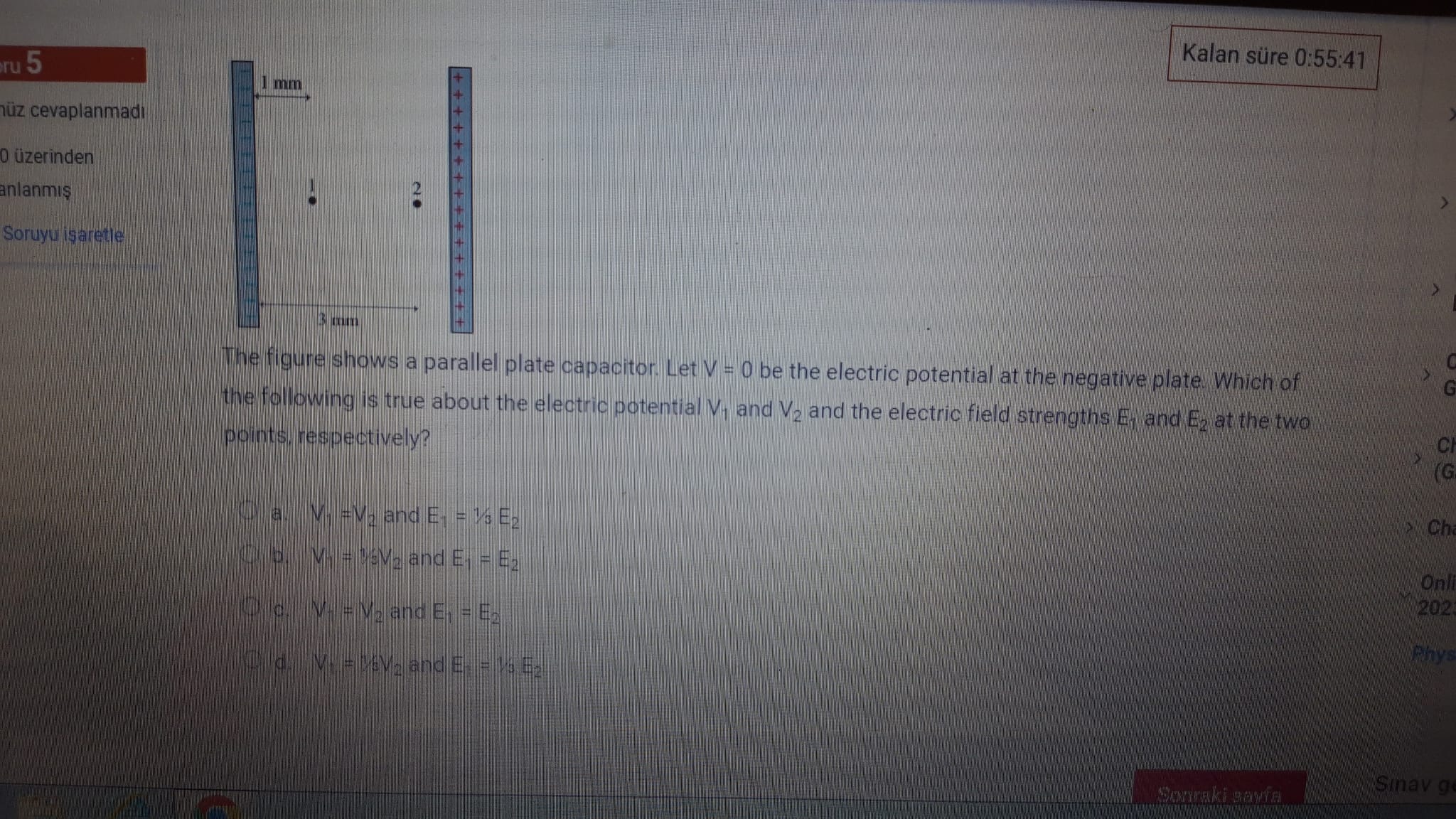 Solved The figure shows a parallel plate capacitor. Let | Chegg.com