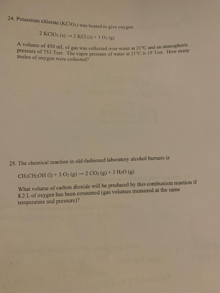 Solved 2KClO3( s)→2KCl(s)+3O2( g) A volume of 450 mL of gas | Chegg.com
