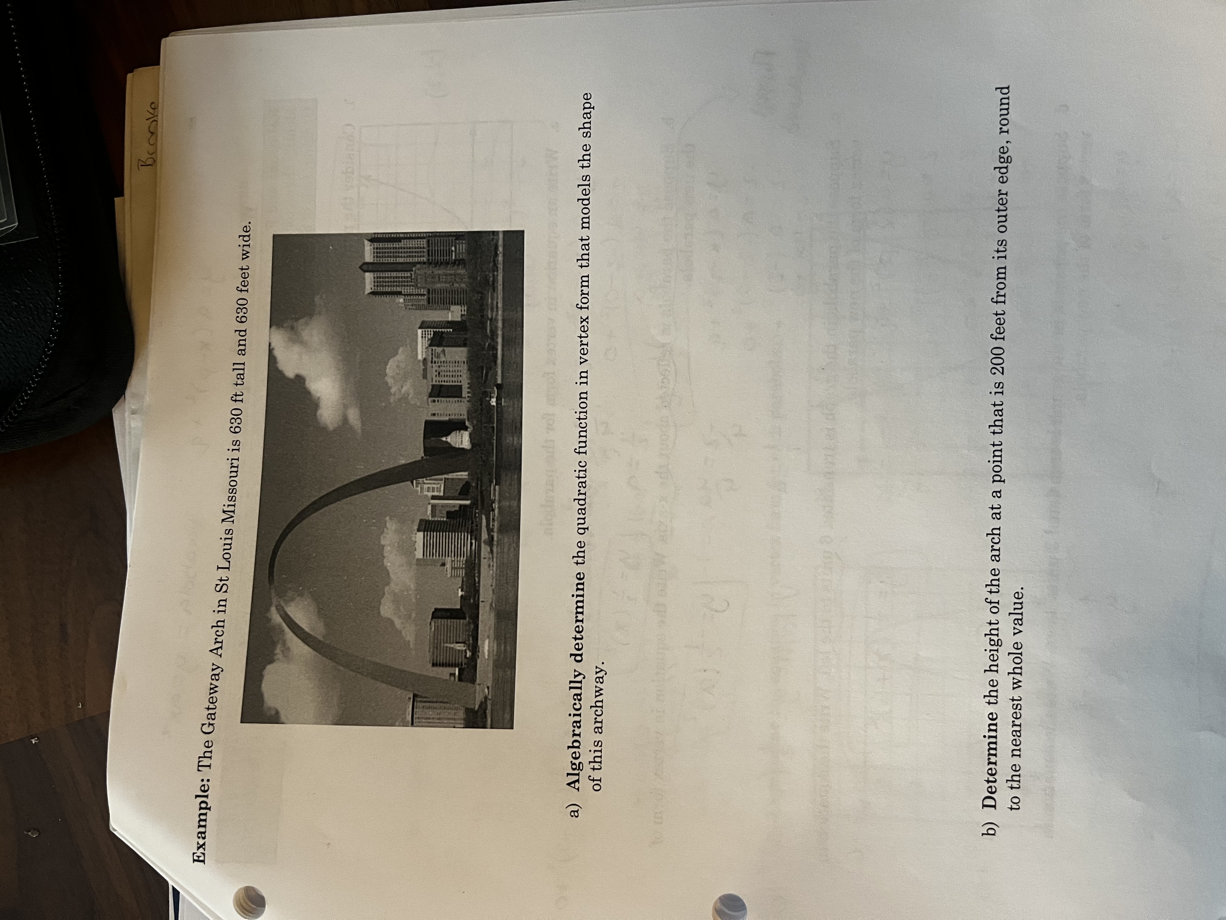 Solved Example: The Gateway Arch in St Louis Missouri is 630 | Chegg.com
