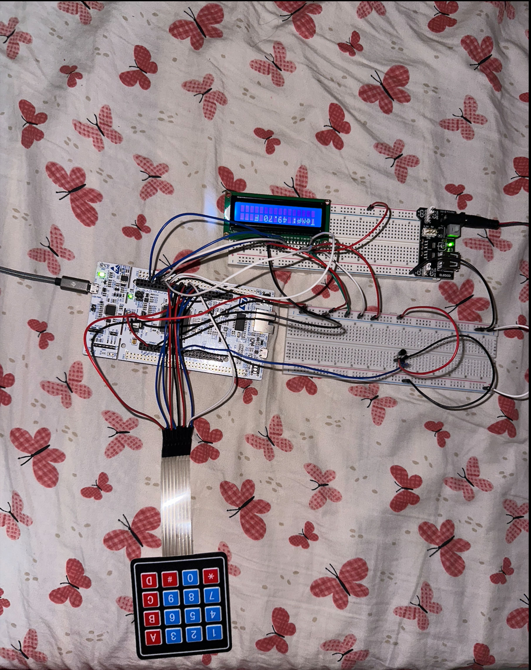 Solved Why wont the 4x4 key pad in my circuit switch the | Chegg.com