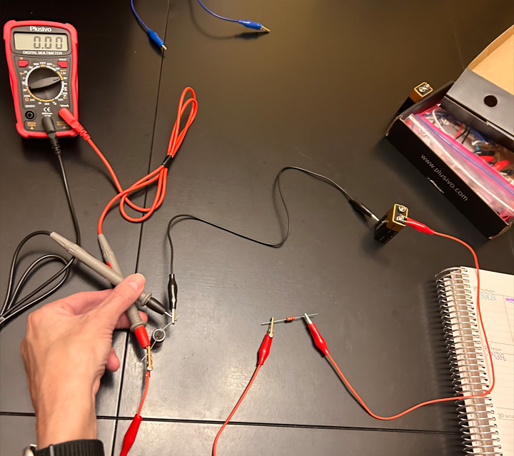 Solved Can someone please help me set up this circuit | Chegg.com