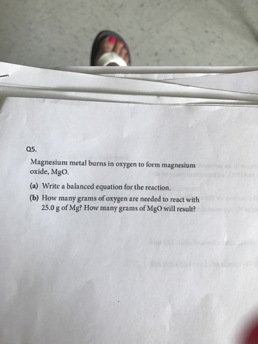 Solved Magnesium metal burns in oxygen to form magnesium | Chegg.com