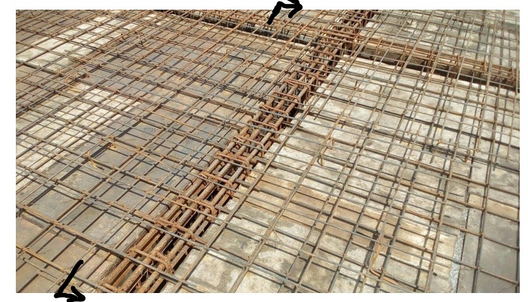 Solved Draw the section of the slab showing reinforcement | Chegg.com