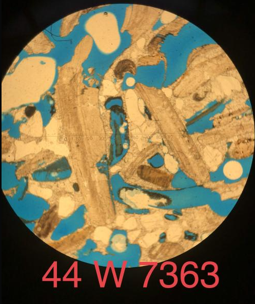Solved Thin sections 1&2 \& 423−200 \& 44 W7363) are | Chegg.com