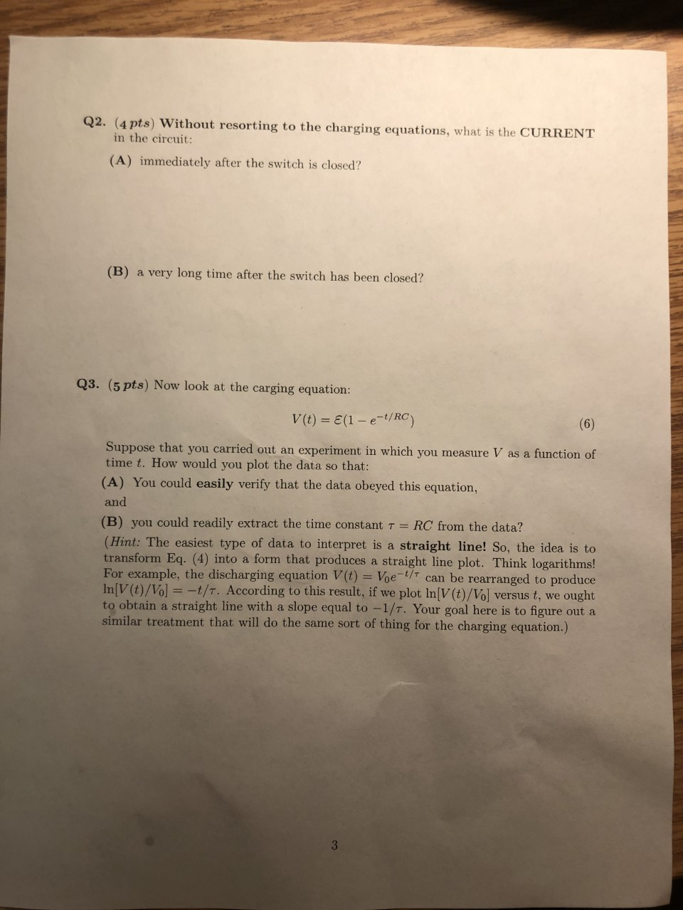 Solved Q2. (4 pts) Without resorting to the charging | Chegg.com