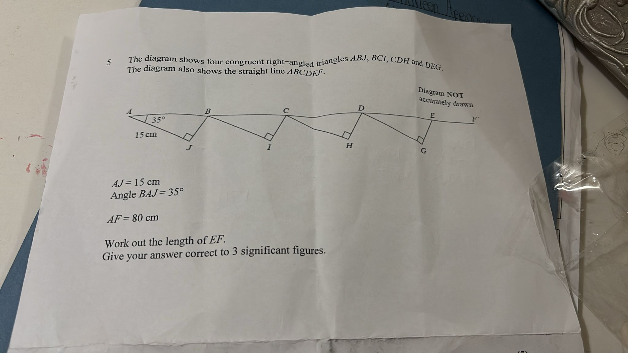 Solved 5 ﻿The diagram shows four congruent right-angled | Chegg.com