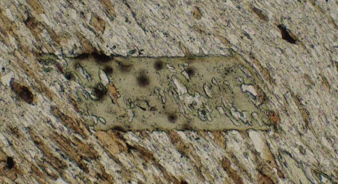 Solved Define the following porphyroblasts/porphyroclasts | Chegg.com