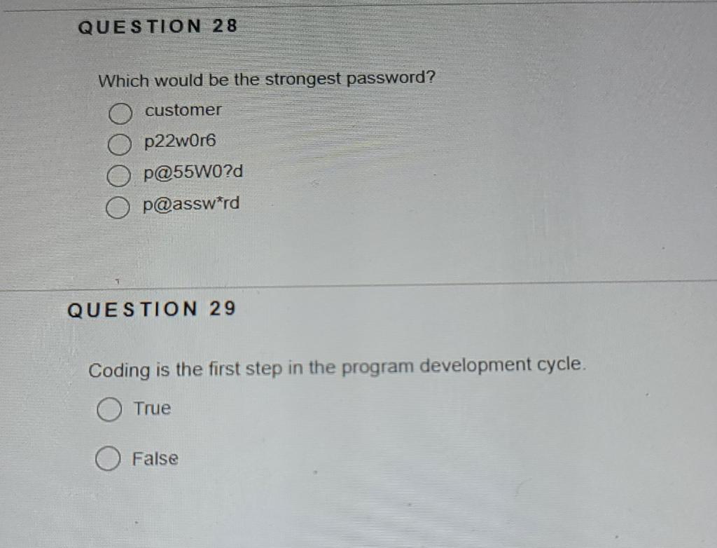 Solved QUESTION 3 The biggest difference between | Chegg.com