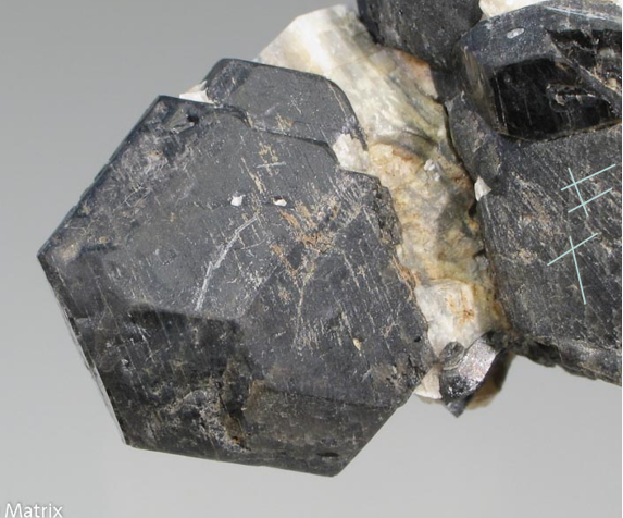 Solved Consider the mineral amphibole. The lines drawn on | Chegg.com