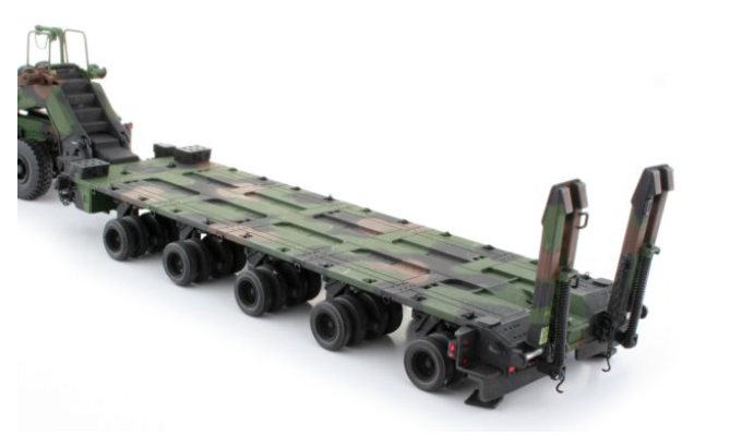 Consider a M1000 40-wheel military vehicle trailer | Chegg.com