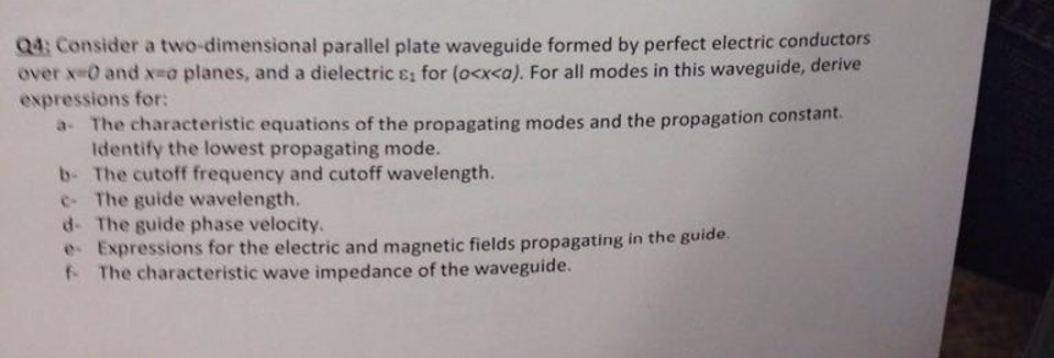 Solved Q4: Consider a two-dimensional parallel plate | Chegg.com