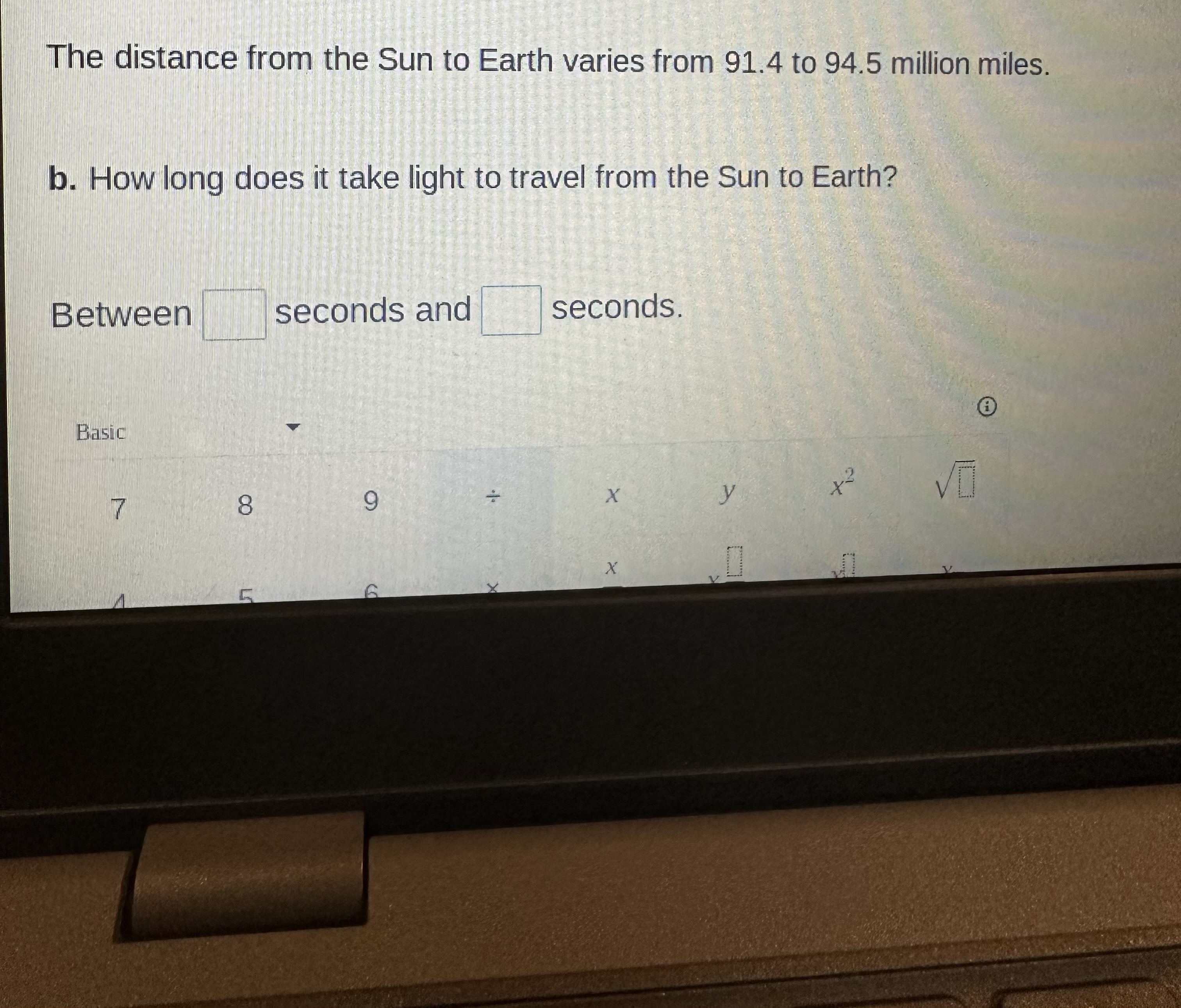 Solved The distance from the Sun to Earth varies from 91.4 | Chegg.com