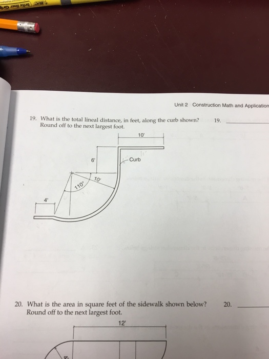 Solved What is the total lineal distance, in feet, along the | Chegg.com