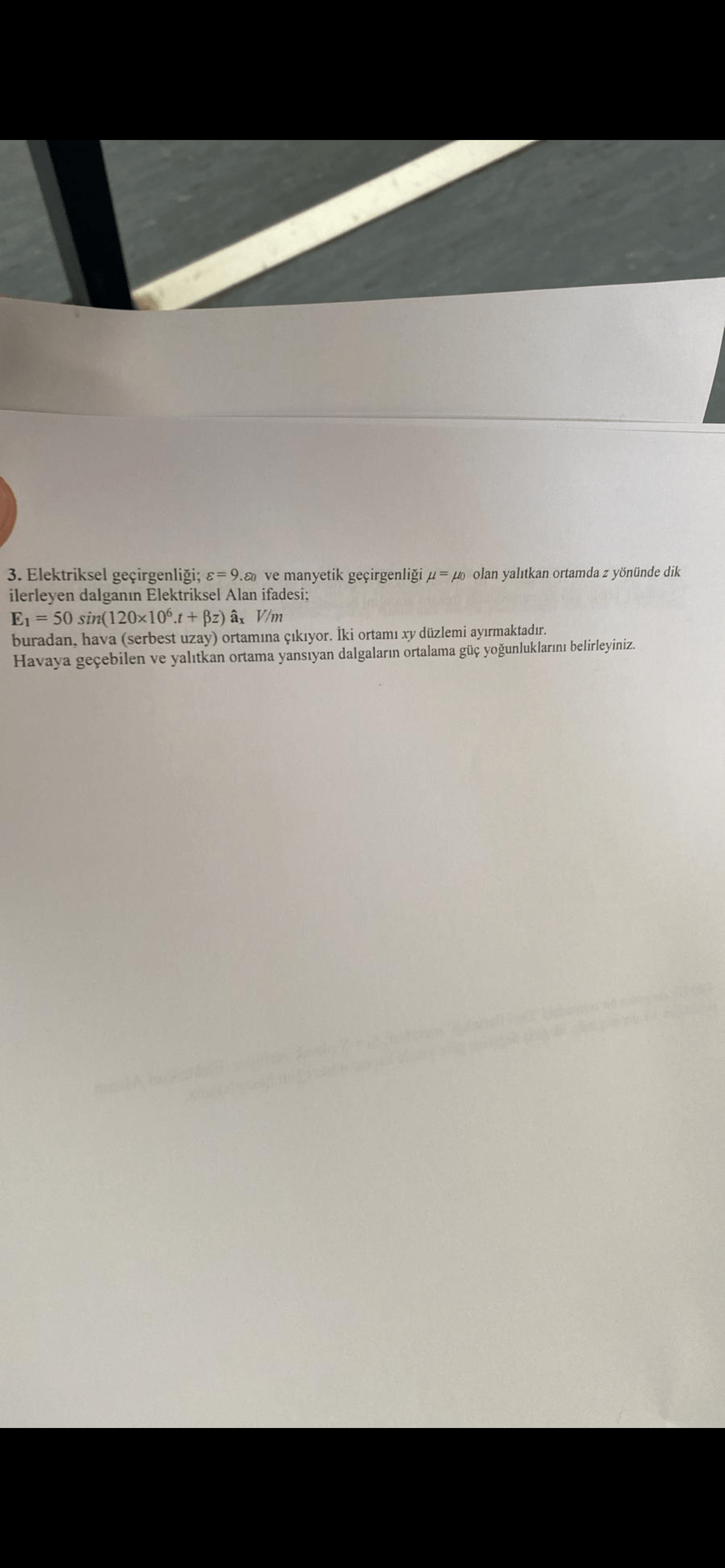 Solved 3a) Electric Field expression of the wave traveling | Chegg.com