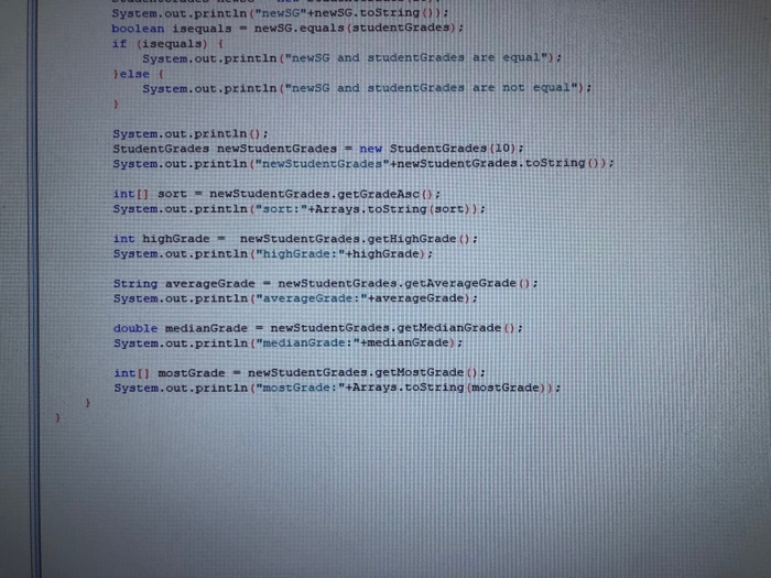 Solved Write a class encapsulating the concept of student | Chegg.com