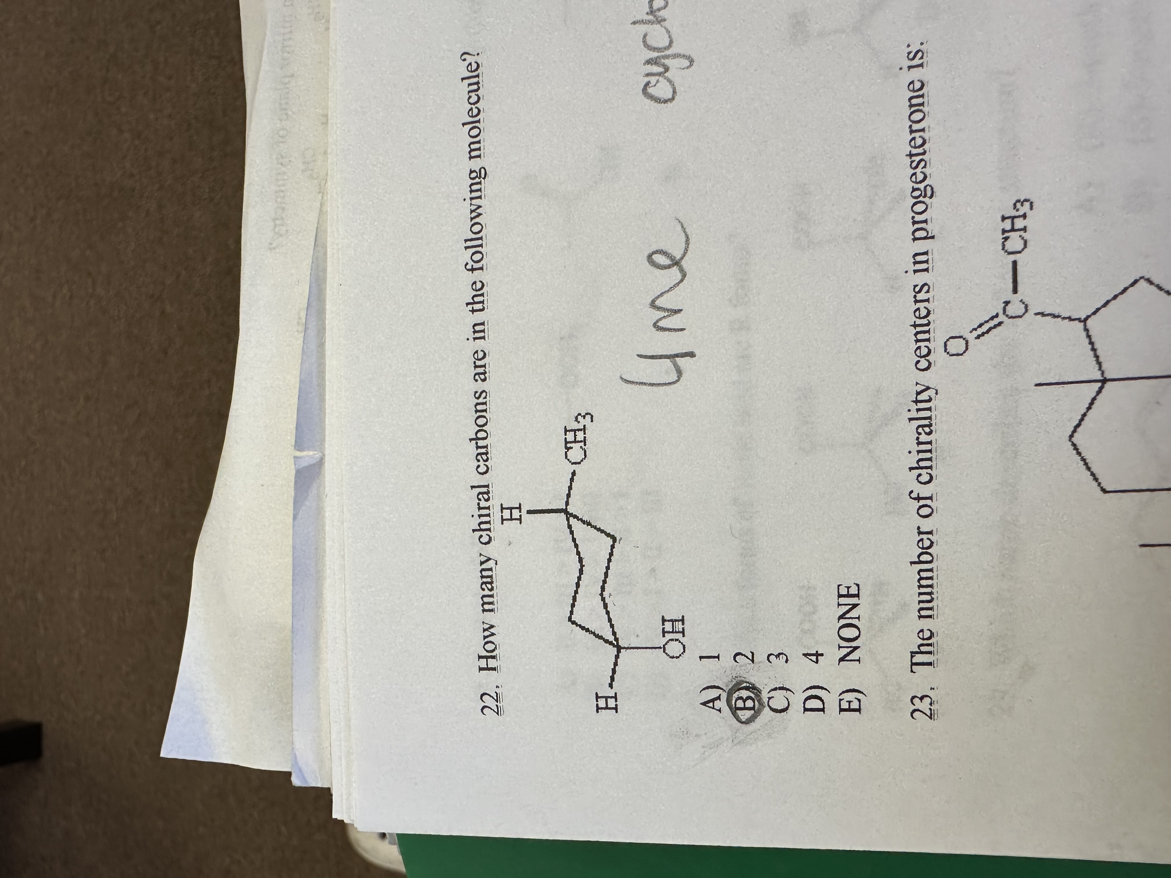 Solved How manv chiral carbons are in the following | Chegg.com