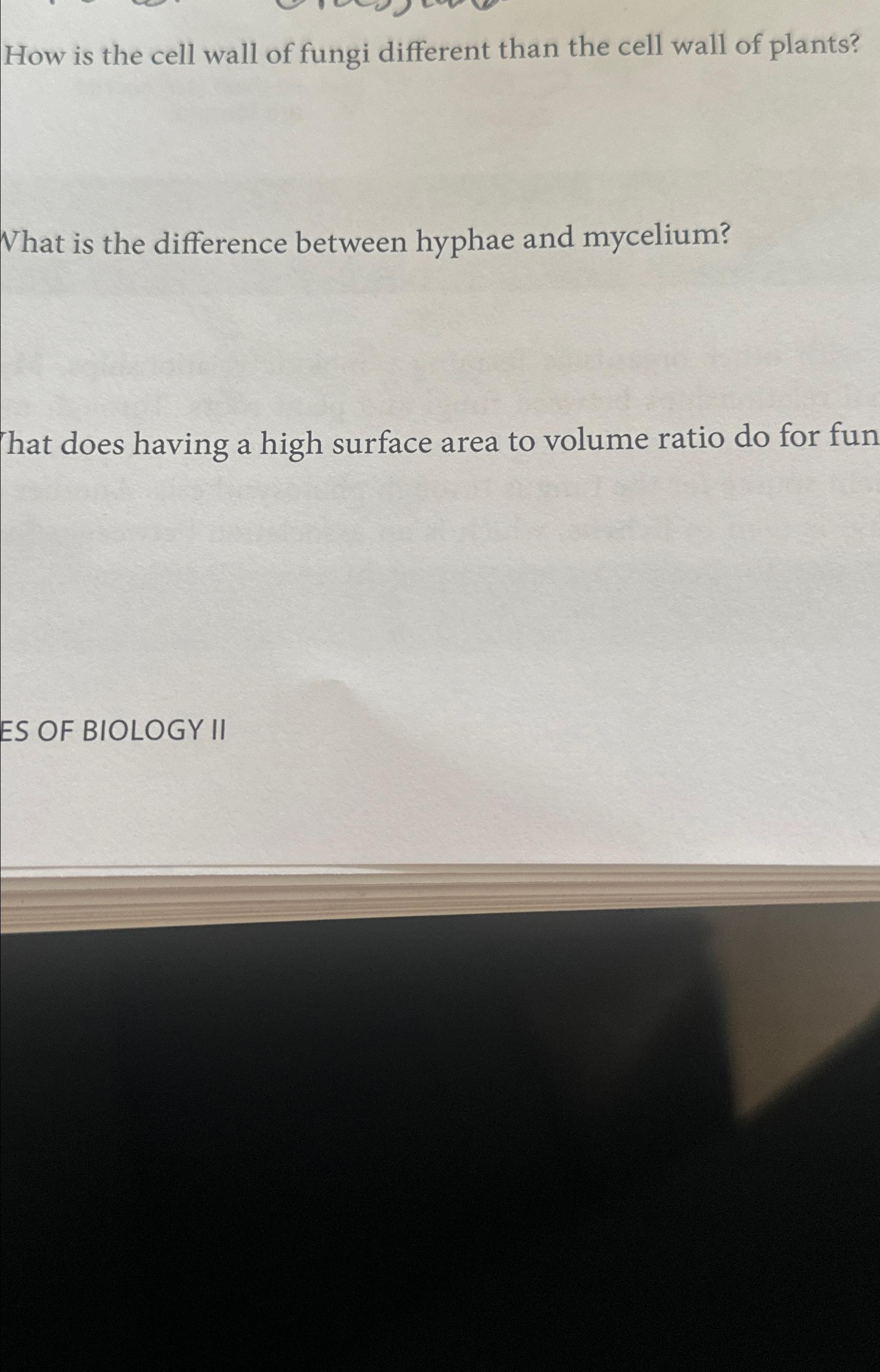 Solved How is the cell wall of fungi different than the cell | Chegg.com