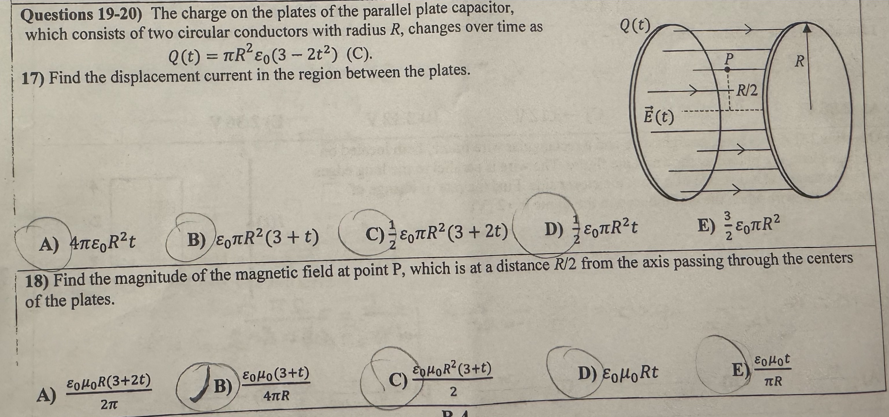 Questions 19-20) ﻿The charge on the plates of the | Chegg.com