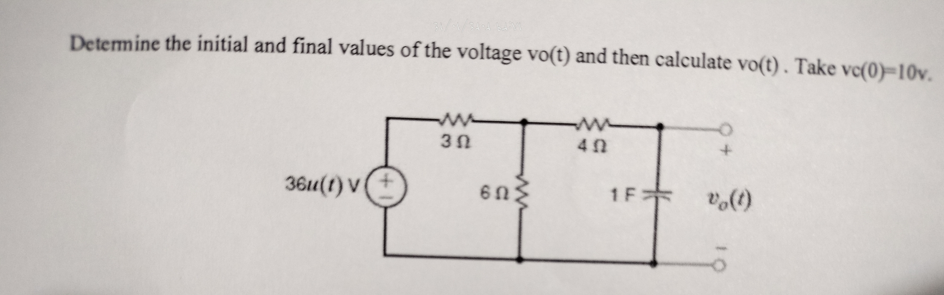 Solved Determine the initial and final values of the voltage | Chegg.com