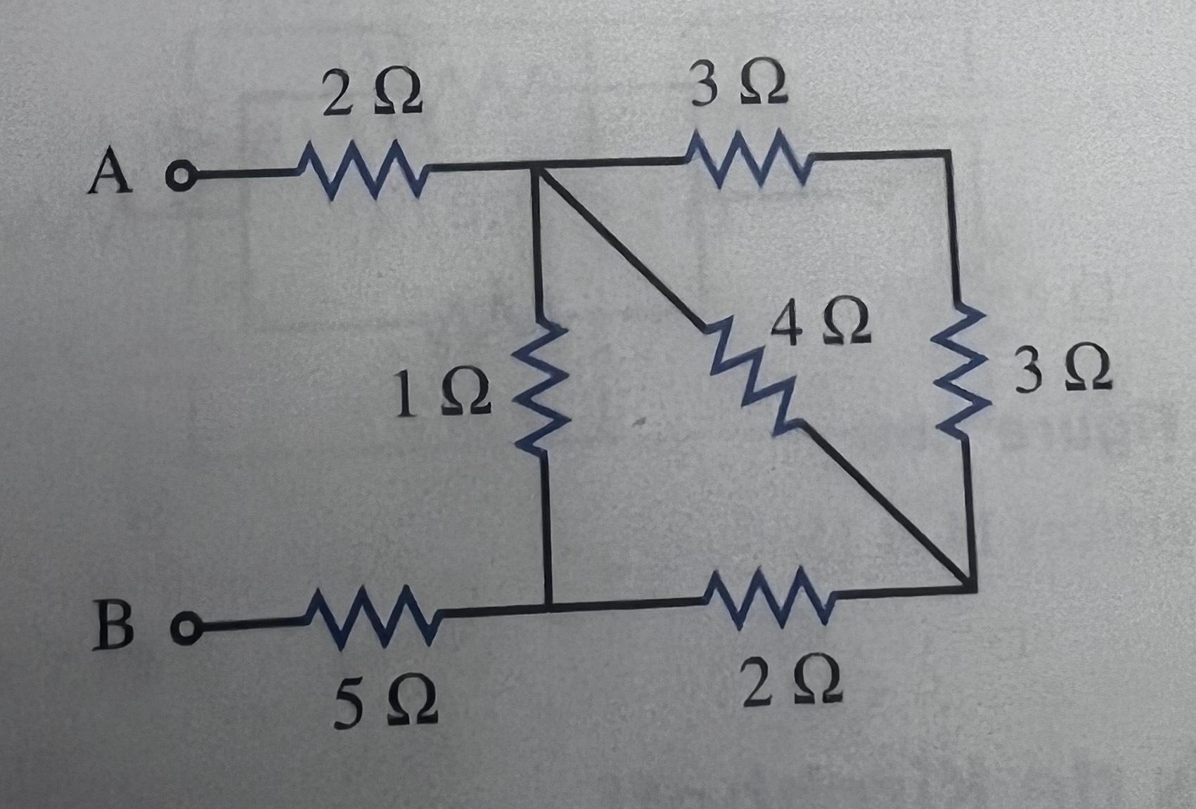 Solved Trouvez la résistance équivalente àl'association de | Chegg.com