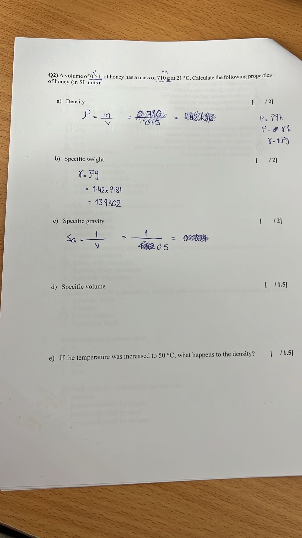 Solved Q2) ﻿A volume of 0.5 ﻿L of honey has a mass of 710 ﻿g | Chegg.com