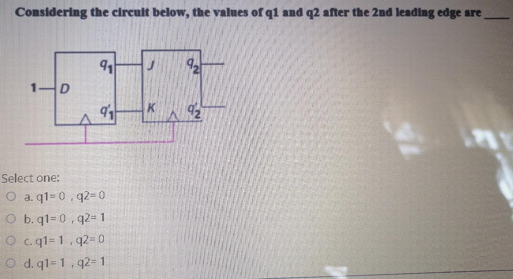 Solved Considering the circuit below, the values of q1 and | Chegg.com