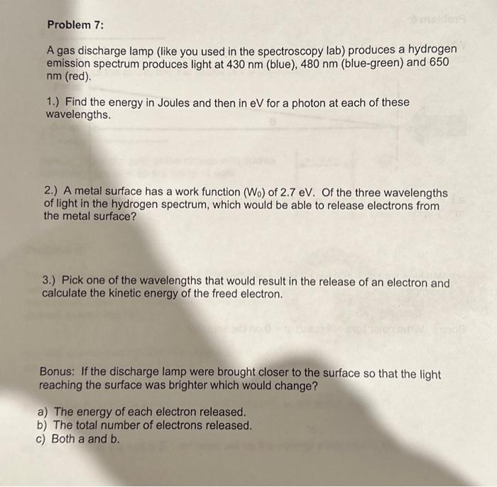 Solved White light is passed through a diffraction grating | Chegg.com
