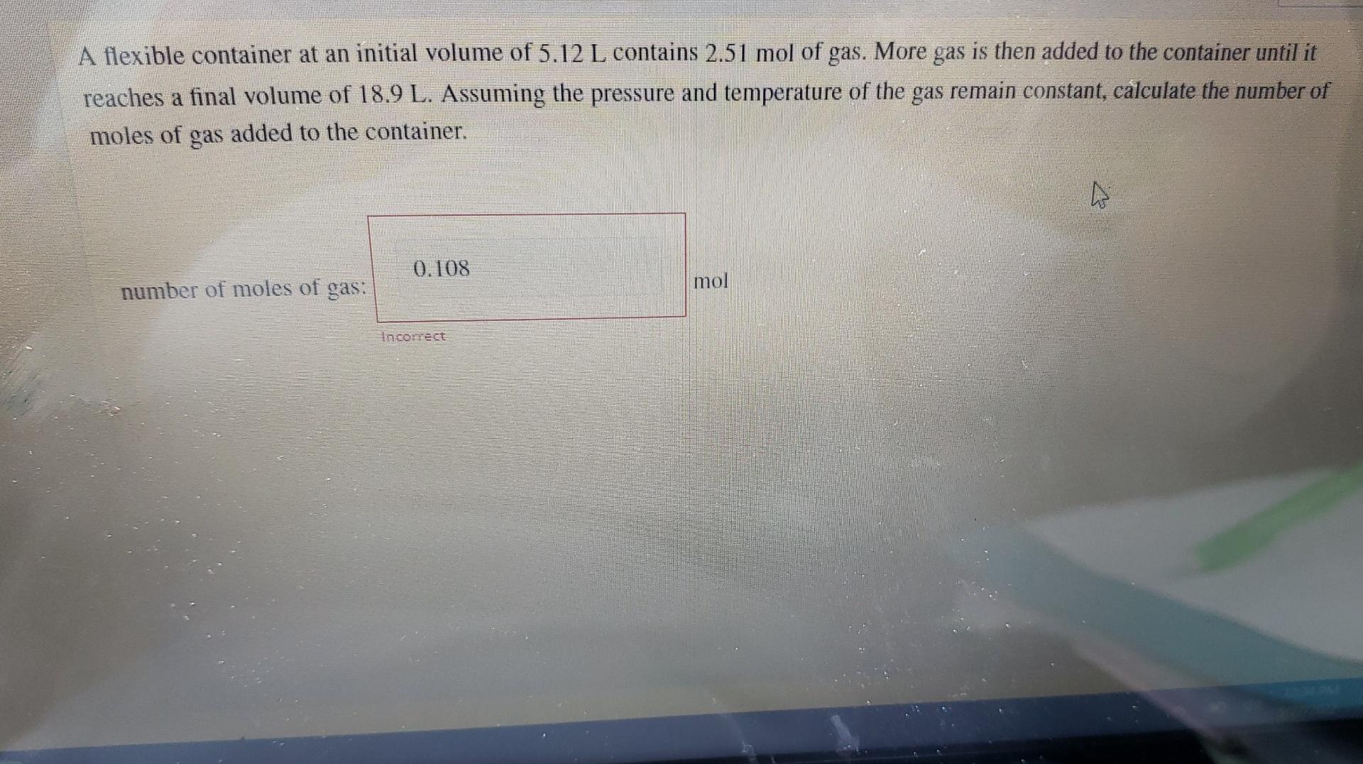 Solved A flexible container at an initial volume of 5.12 L | Chegg.com