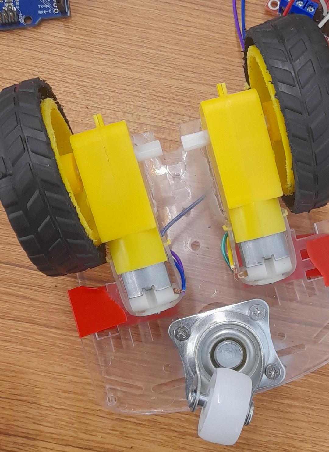 Solved UUU OOL- 70 " 50 40 Ο ε. LO GNDO 12 0 -110 213 20 | Chegg.com