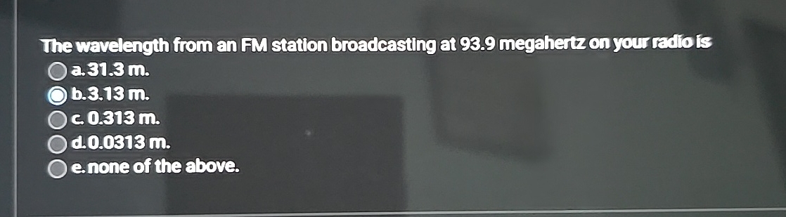 Solved The wavelength from an FM stetion broadcasting at | Chegg.com