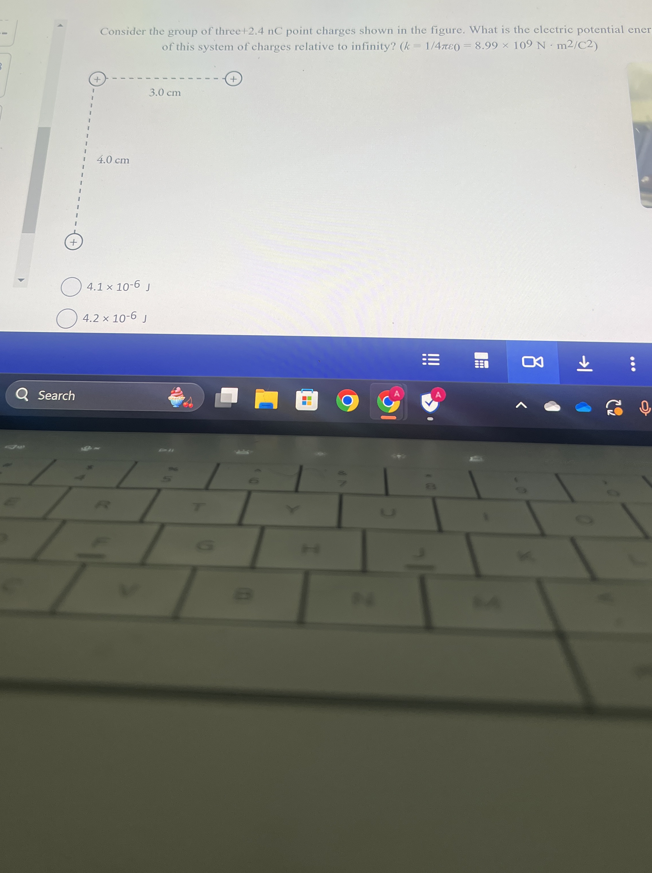 Solved Consider the group of three +2.4 ﻿nC point charges | Chegg.com