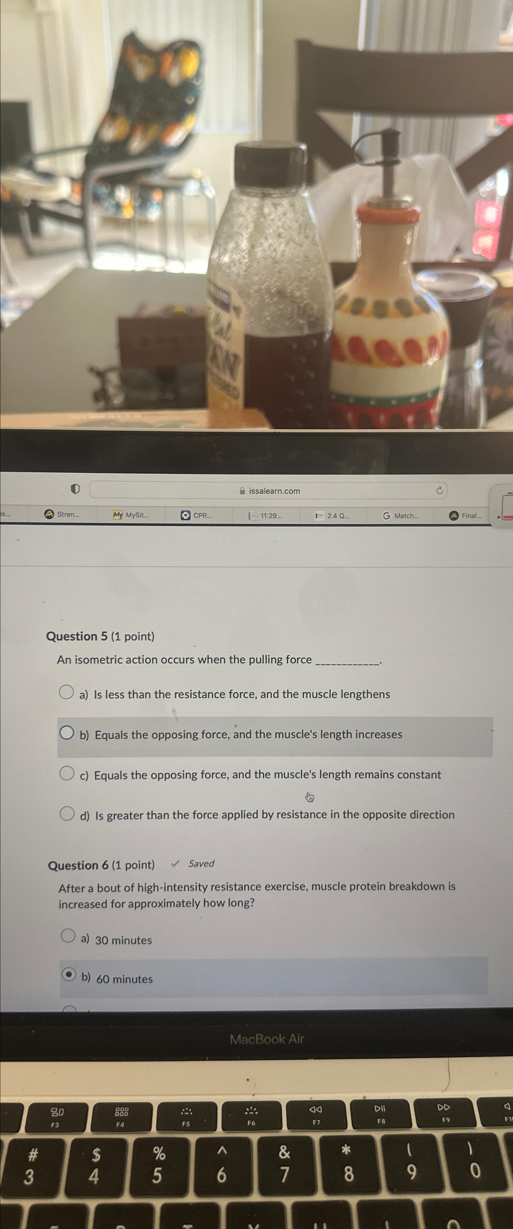 Solved Question 5 (1 ﻿point)An isometric action occurs when | Chegg.com