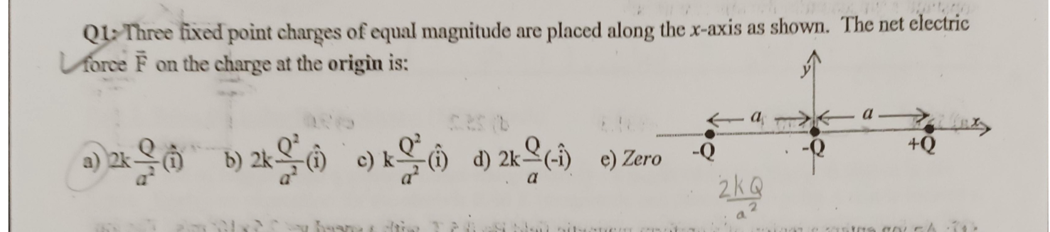 Solved Q1: Three fixed point charges of equal magnitude are | Chegg.com