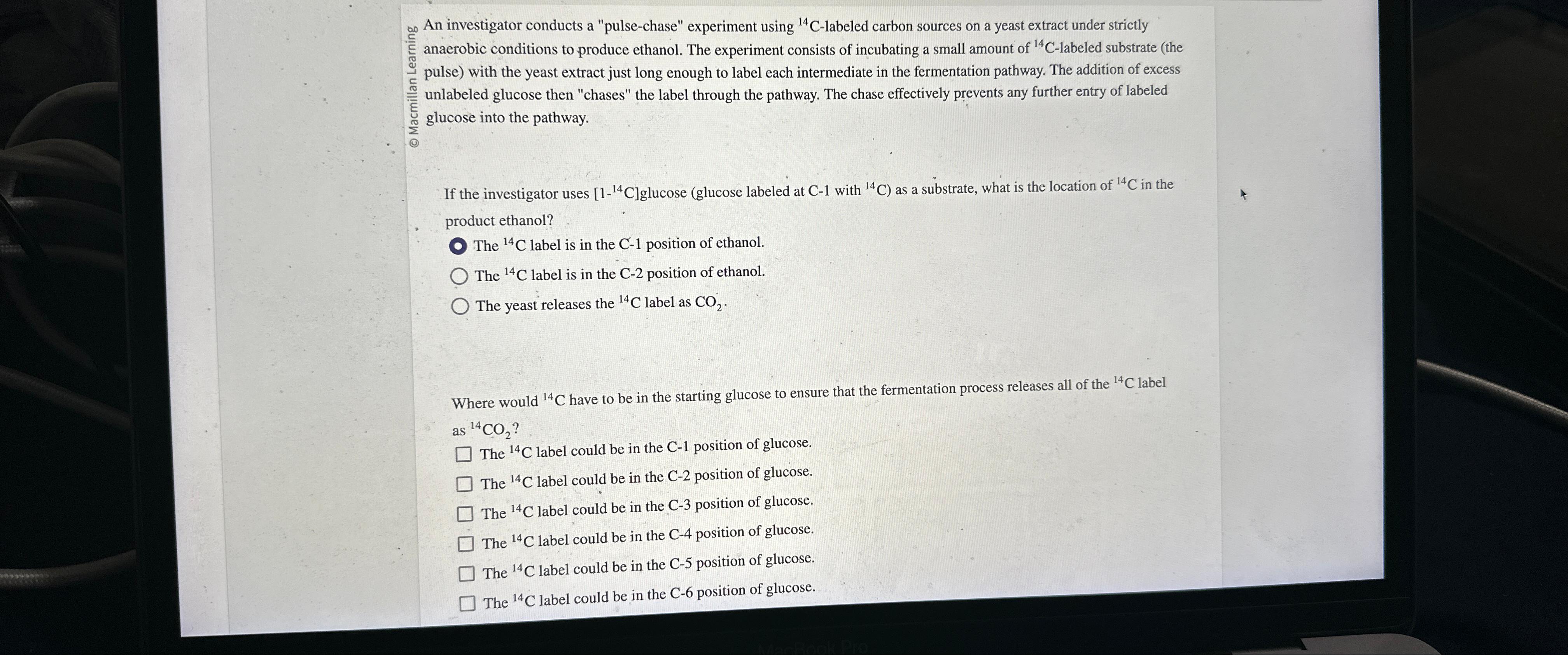 Solved An investigator conducts a "pulse-chase" experiment | Chegg.com