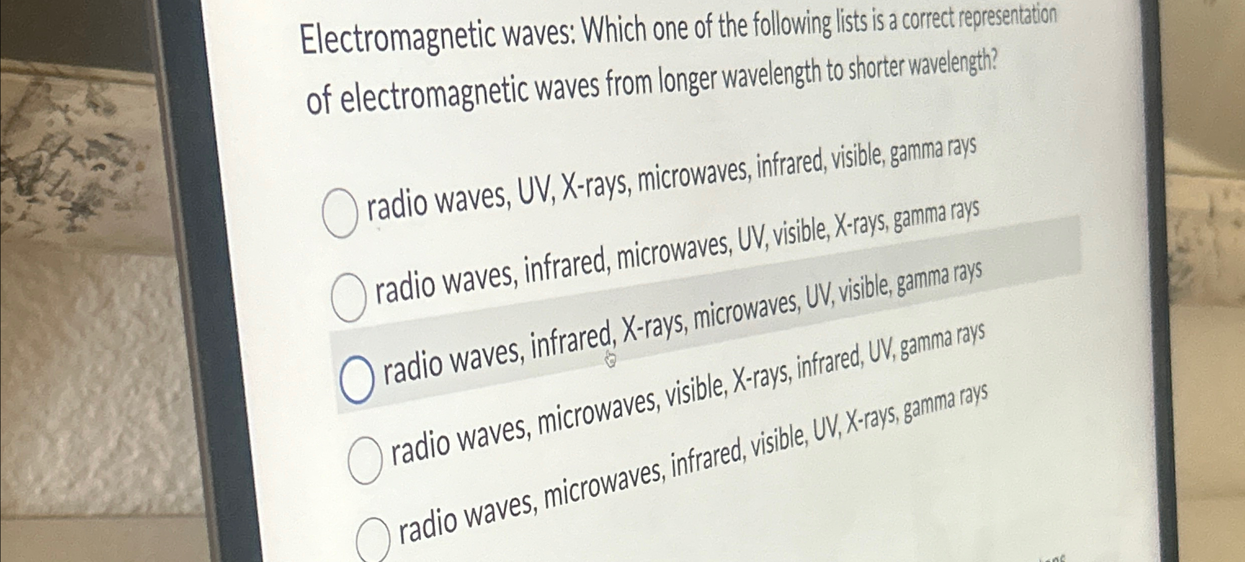 Solved Electromagnetic waves: Which one of the following | Chegg.com