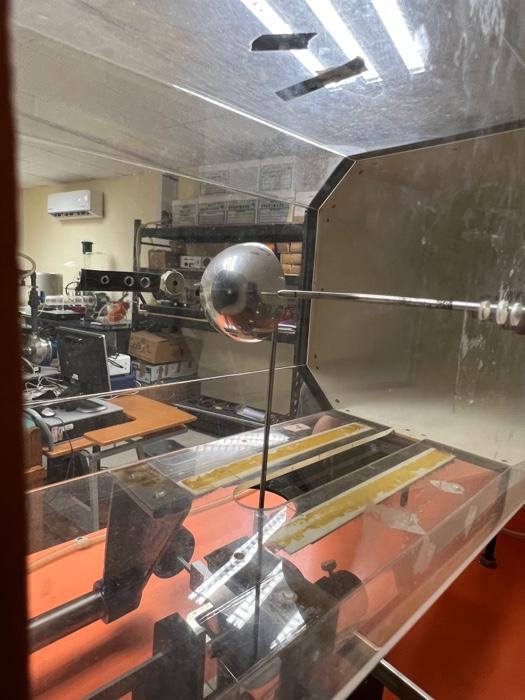 Solved how does a wind tunnel work or how does it set up to | Chegg.com