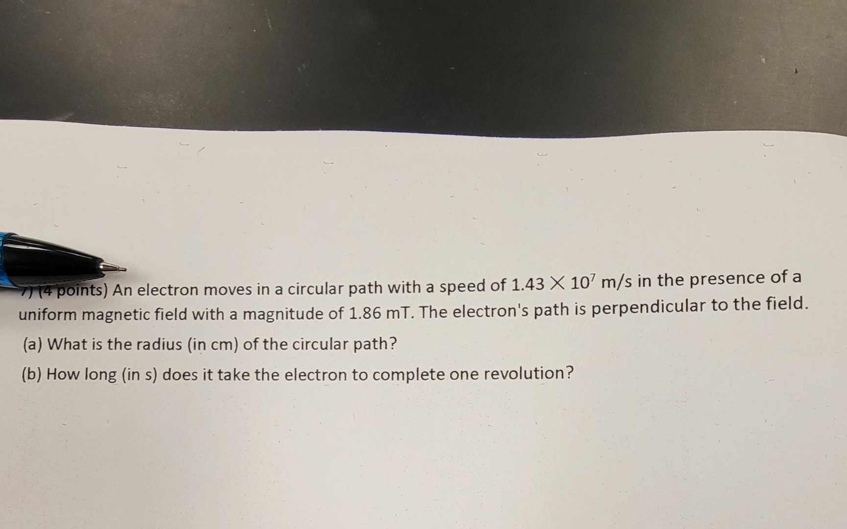 Solved 4 ﻿points) ﻿An electron moves in a circular path with | Chegg.com