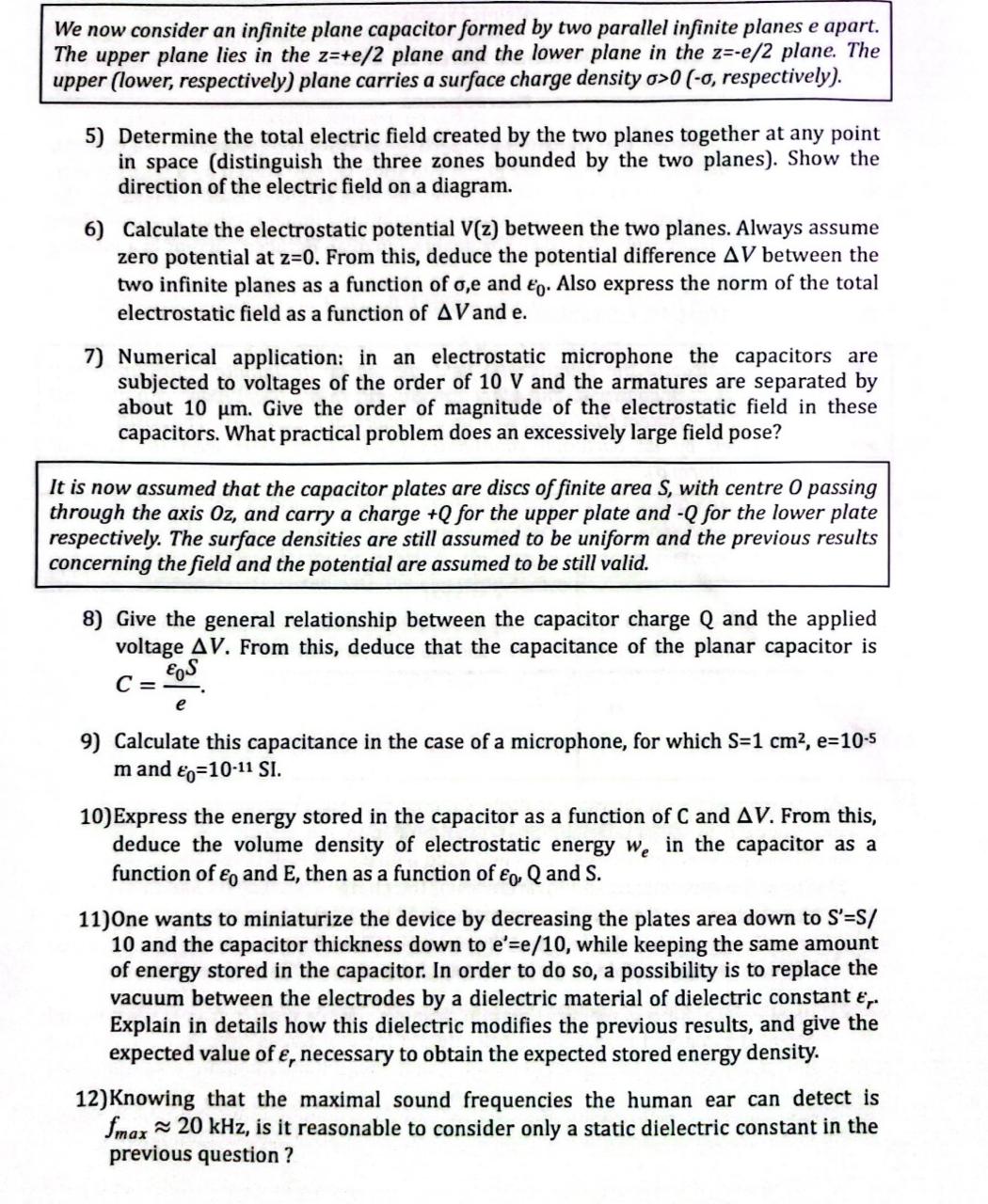 Solved We now consider an infinite plane capacitor formed by | Chegg.com