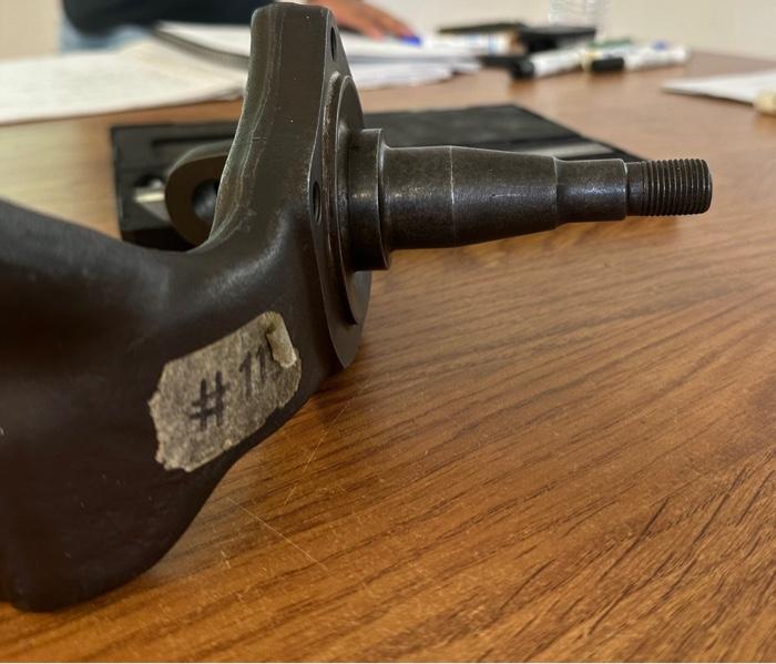 Solved The figure represents the right steering axle of a | Chegg.com