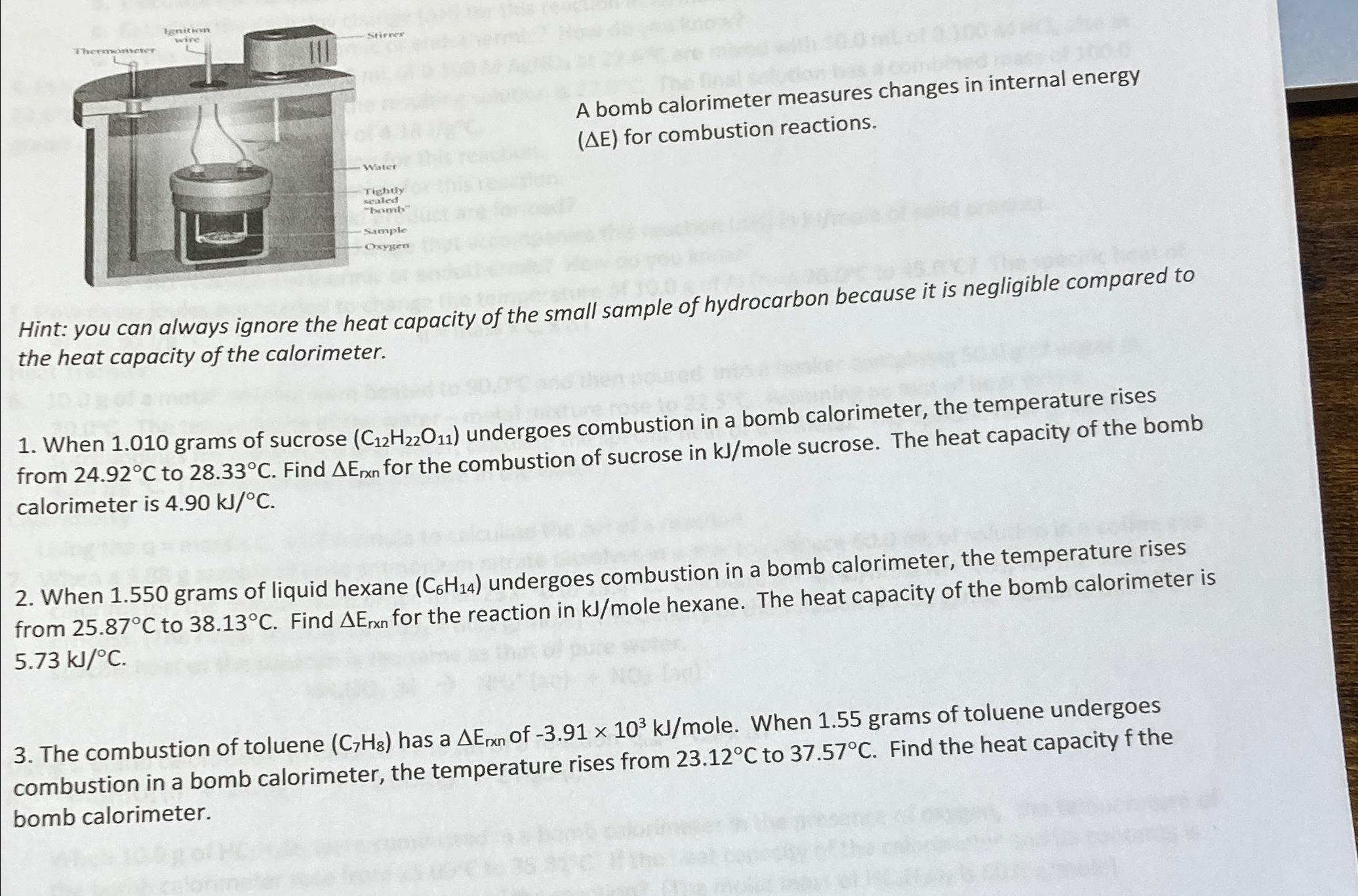 Solved A bomb calorimeter measures changes in internal | Chegg.com