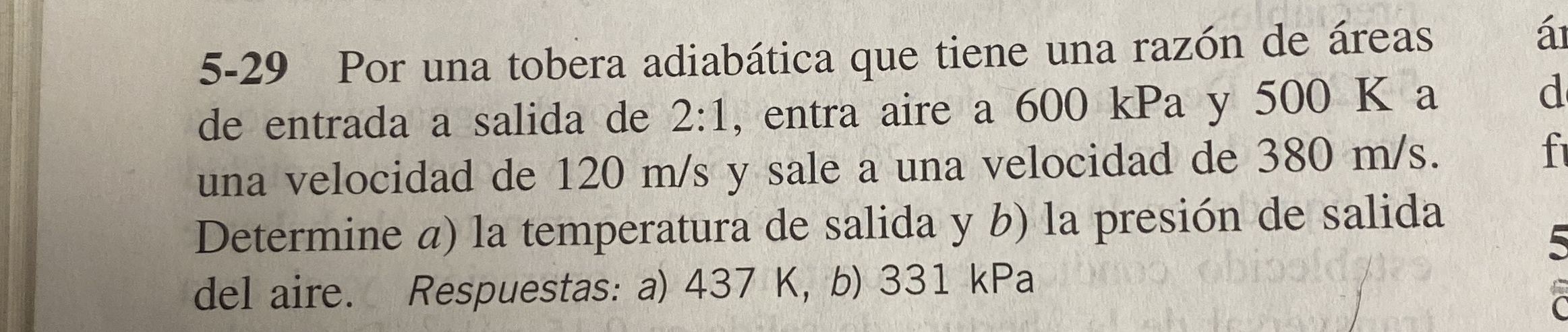 Solved 5-29 ﻿Por una tobera adiabática que tiene una razón | Chegg.com