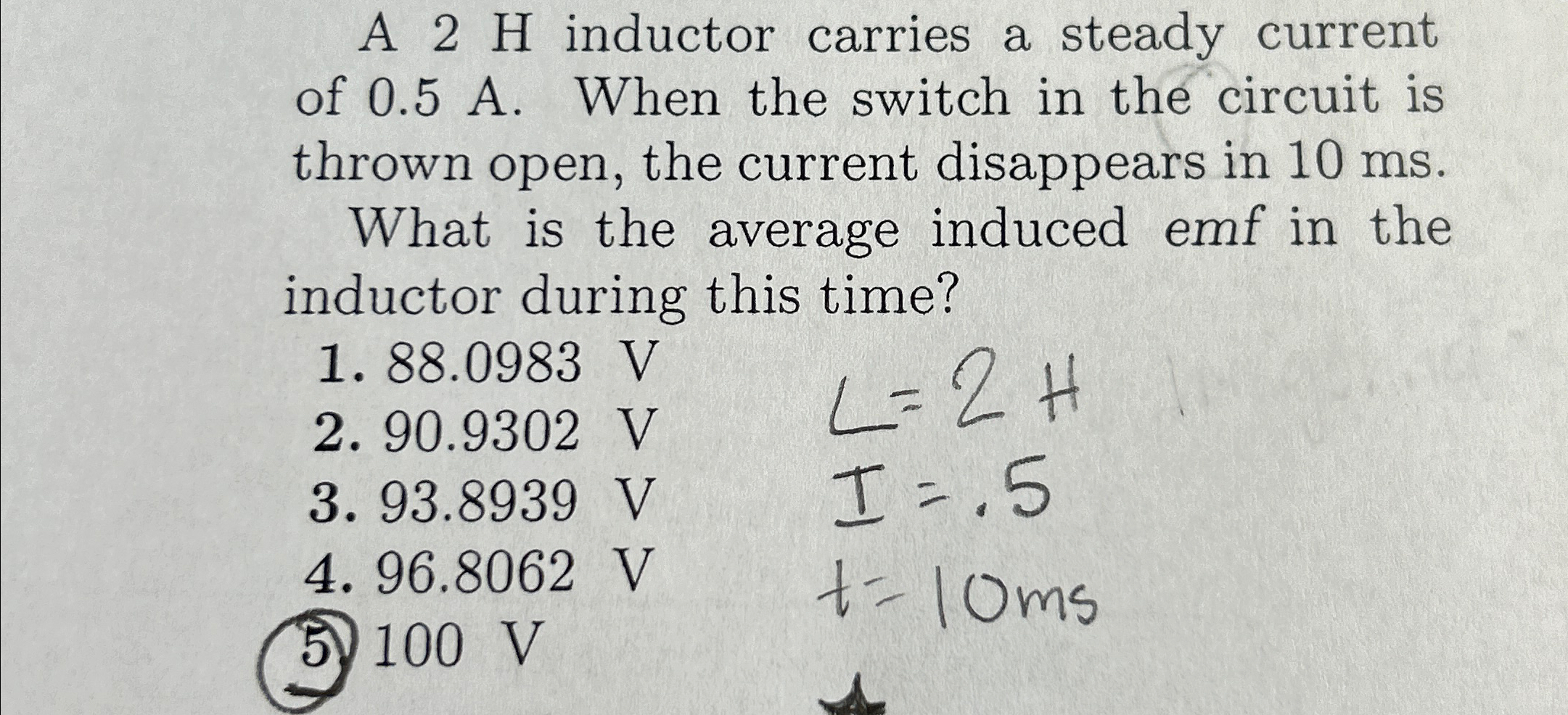 Solved A 2H ﻿inductor carries a steady current of 0.5A. | Chegg.com