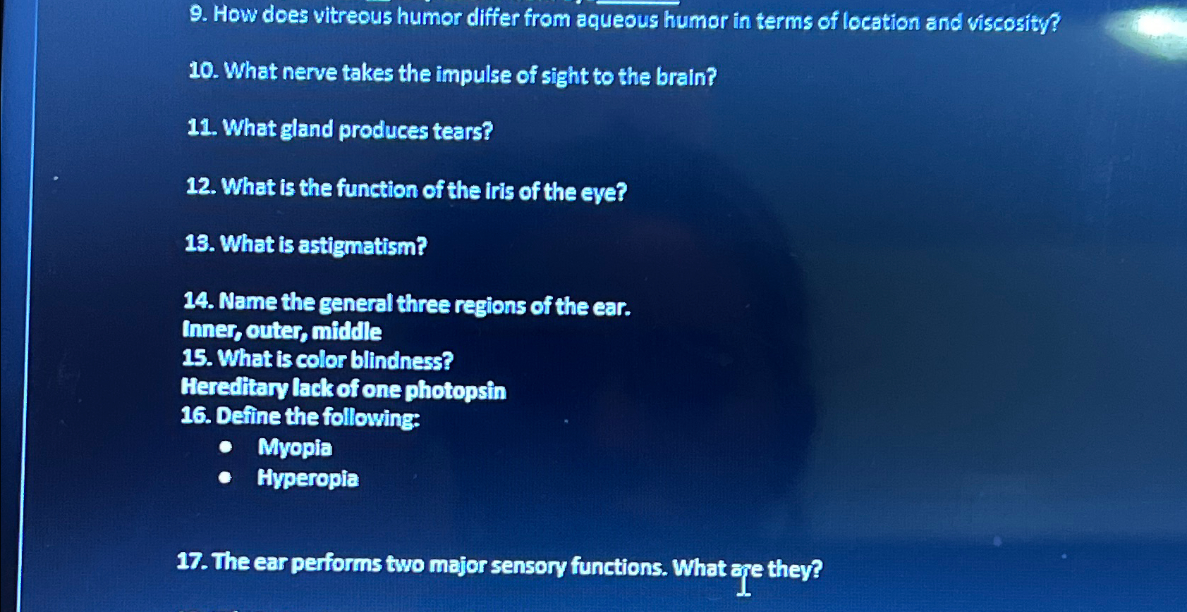 Solved How does vitreous humor differ from aqueous humor in | Chegg.com
