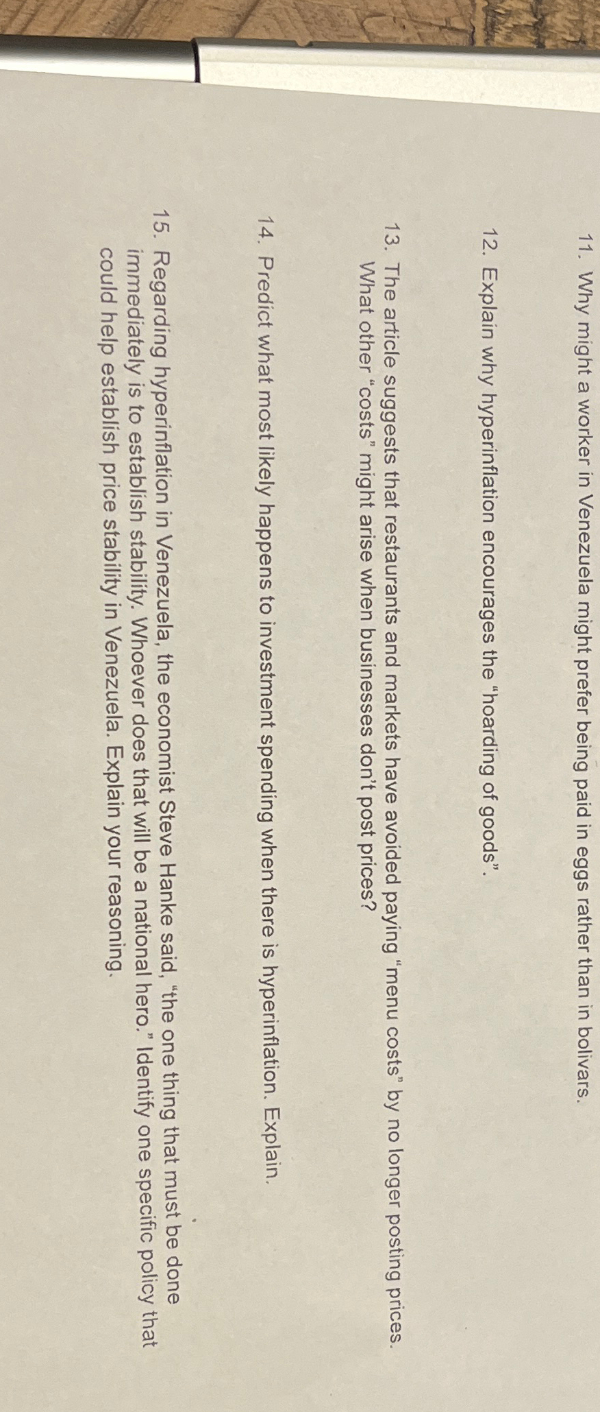 Solved Why might a worker in Venezuela might prefer being | Chegg.com