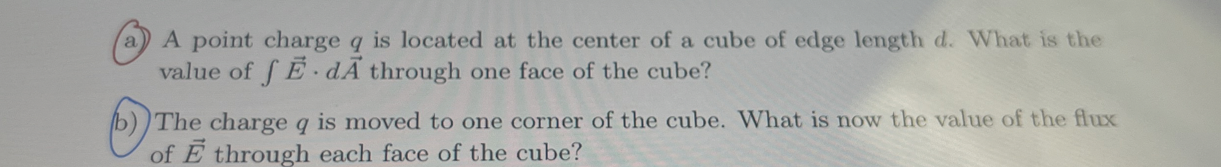 Solved a) ﻿A point charge q ﻿is located at the center of a | Chegg.com