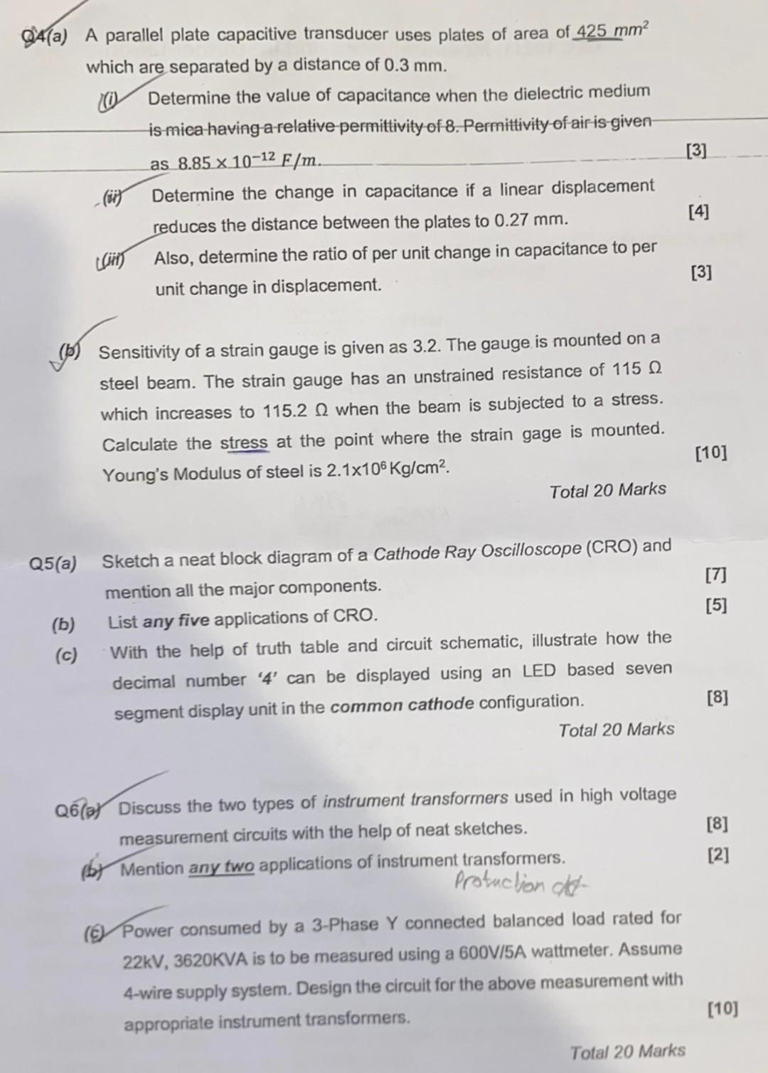 Solved Q4 (a) A parallel plate capacitive transducer uses | Chegg.com