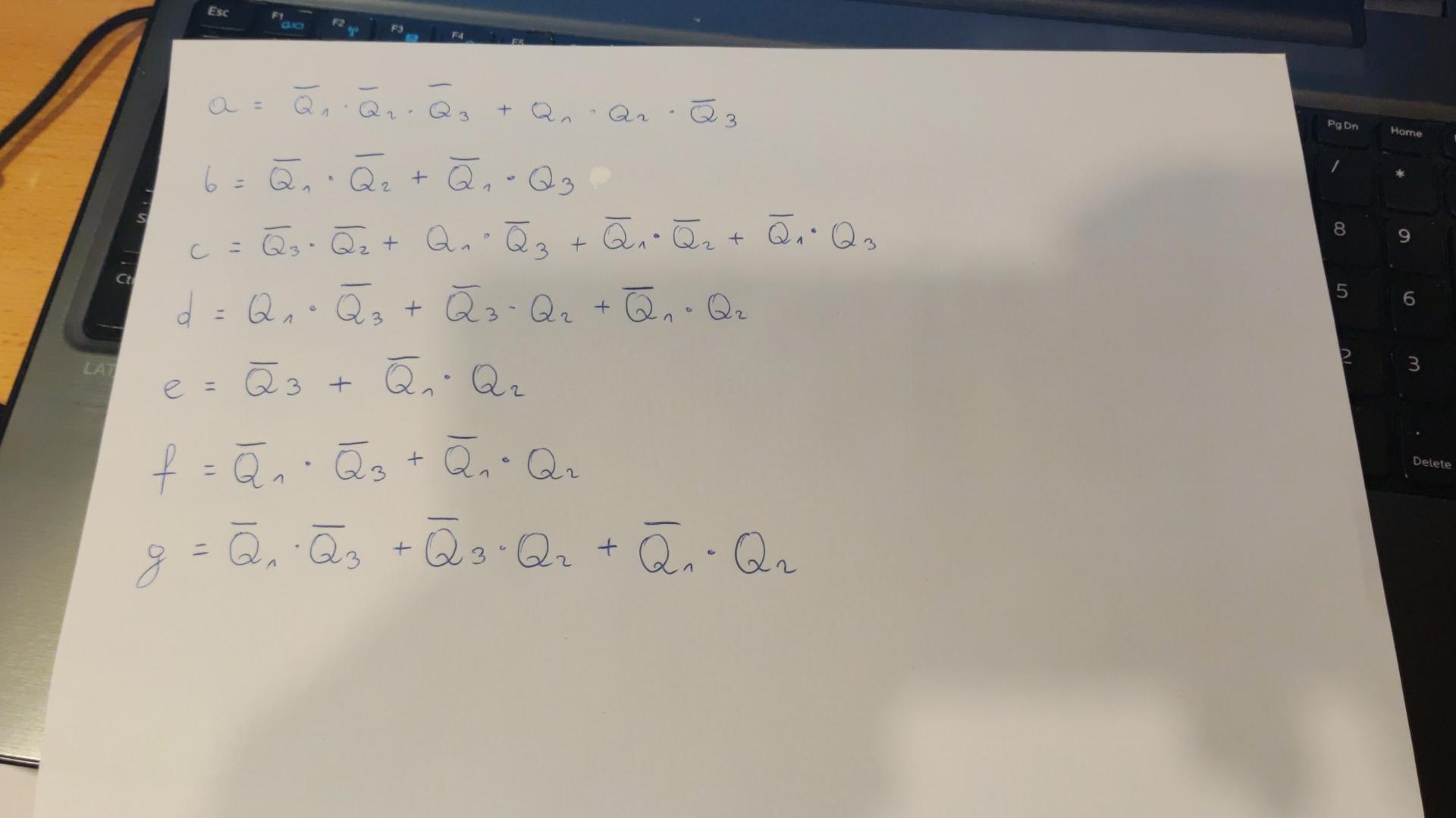Solved I must build a couter who show a writting on the 7 | Chegg.com